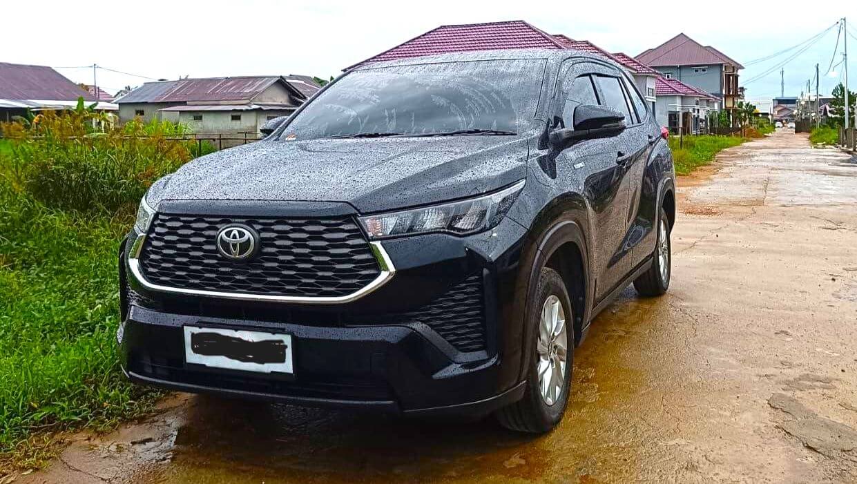 Sewa Mobil Innova Zenix Type G - Rental Mobil Pontianak